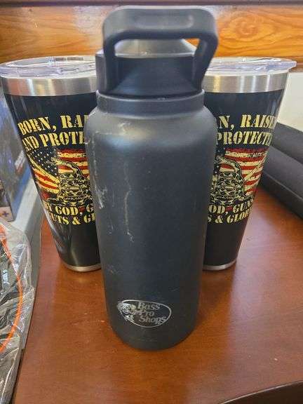 Bass pro shop cups - Web Online Auctions