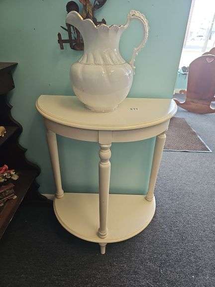 Wall Table & Pitcher - Web Online Auctions