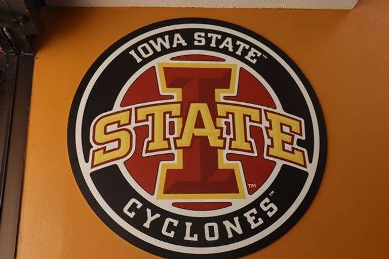 40" round ISU sign - Backes Commercial Auctioneers