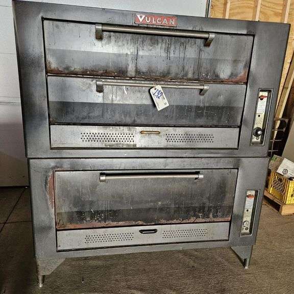 Stack of Vulcan gas metal deck pizza ovens - Top oven - 7019A1 - Serial ...