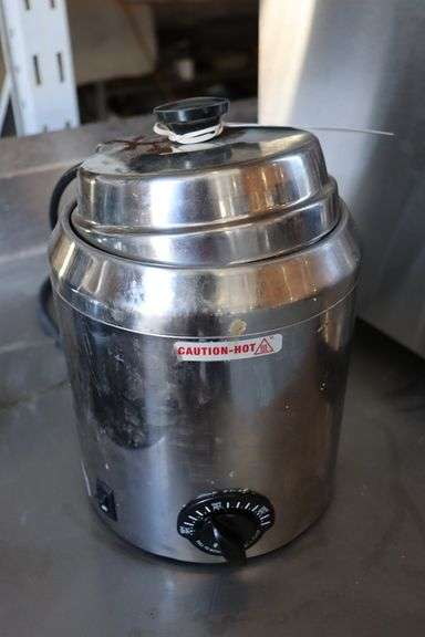 Server model FS counter top soup warmer - Backes Commercial Auctioneers