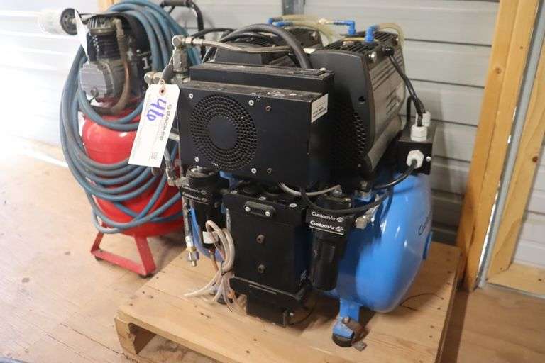 Jun-Air OF302-40BD2 oilless dual head compressor with approximatly 2 ...