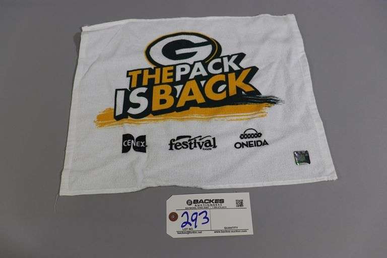 Green Bay Packers " The Pack is Back" Stadium Exclusive Giveaway golf ...