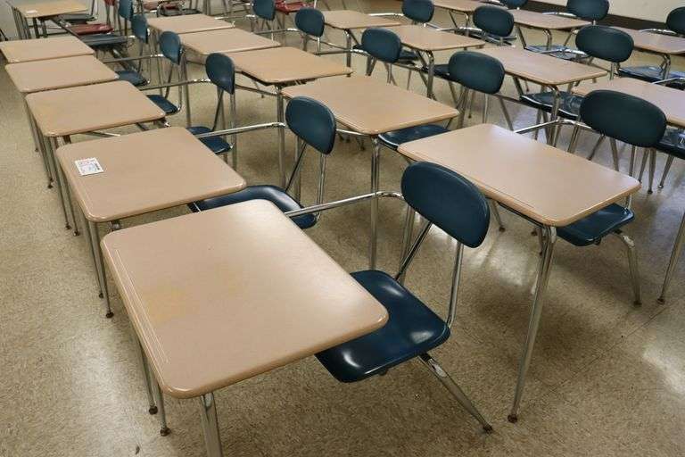 Times 6 - MELSUR chrome and blue desks - Backes Commercial Auctioneers