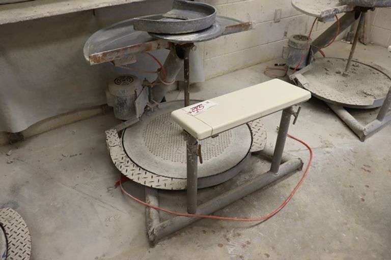 Lockerbie electric kick wheel with 14" work table - Backes Commercial ...