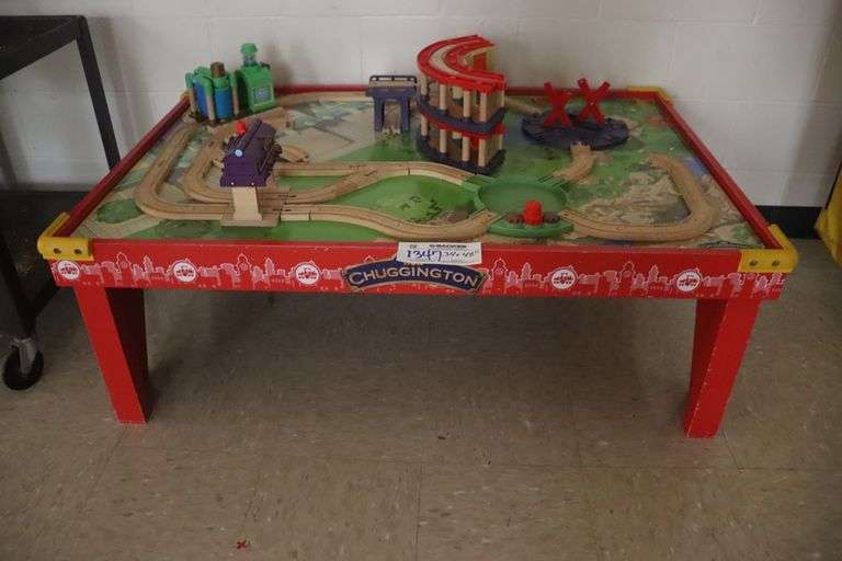 34" x 48" Chuggington kid's train table set - Backes Commercial Auctioneers