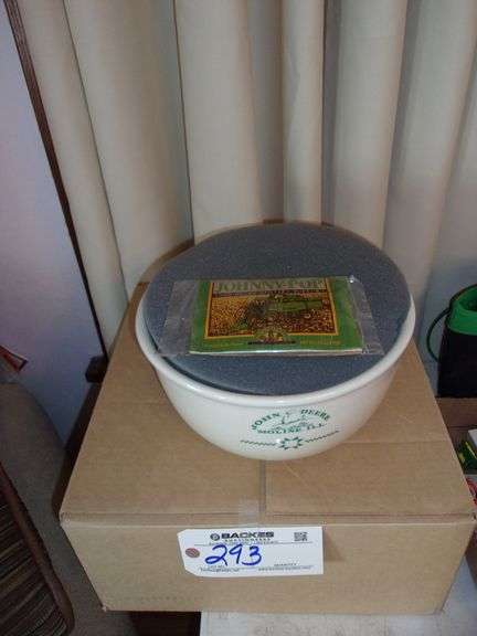 John Deere Popcorn Bowl - Backes Commercial Auctioneers