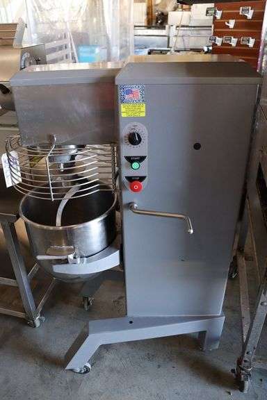 Univex SRM30+ portable 30 qt. mixer with stainless bowl & dough hook ...