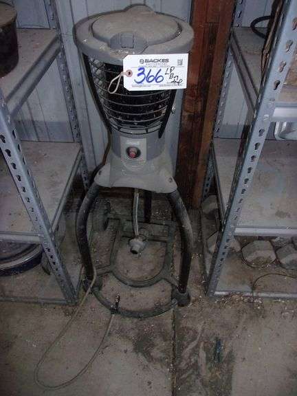 Coleman mosquito trap - Backes Commercial Auctioneers