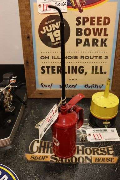 Texaco long snout Golden Rod oil can - neat - Backes Commercial Auctioneers