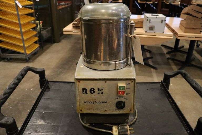 Robot Coupe R6N commercial food processor - Backes Commercial Auctioneers