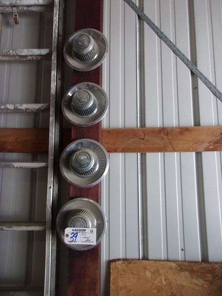Trim rings and centers - Backes Commercial Auctioneers