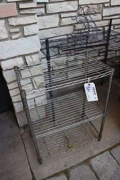 Pair to go - Chrome coated wire racks - Backes Commercial Auctioneers