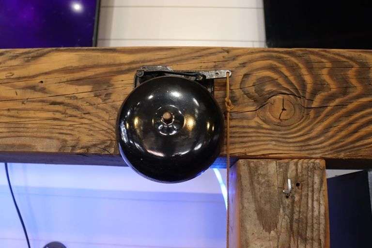 7" wall mount pull string bell - Backes Commercial Auctioneers