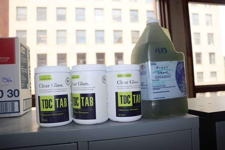 All to go - Clear glass tabs & bar glass detergent - Backes Commercial ...