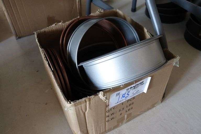 Box to go - Assorted spring form pans - Backes Commercial Auctioneers