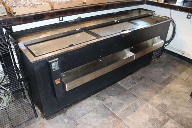 True TD-95-38 stainless 3 sliding lid back bar bottle cooler - Backes ...