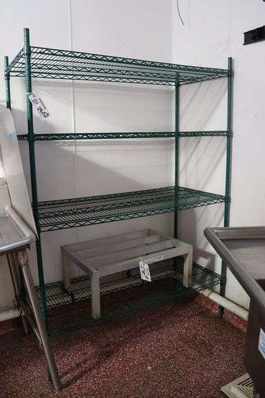 24" x 52" green coated wire rack - Backes Commercial Auctioneers