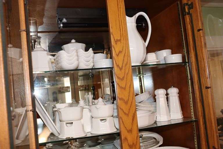 Cabinet to go - Matching white China - this matches lot 456 if ...