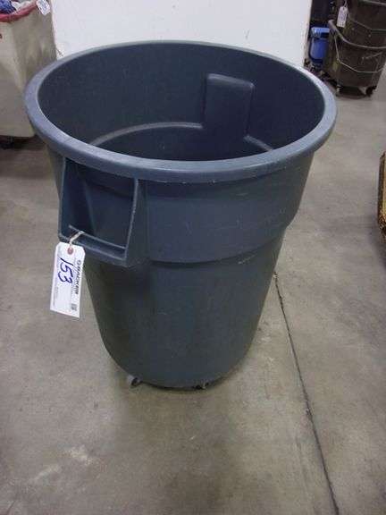44 gallon Brut barrel with dolly - Backes Commercial Auctioneers