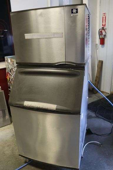 Manitowoc SY0504A air cooled 500 lb. ice machine with B570 stainless ...