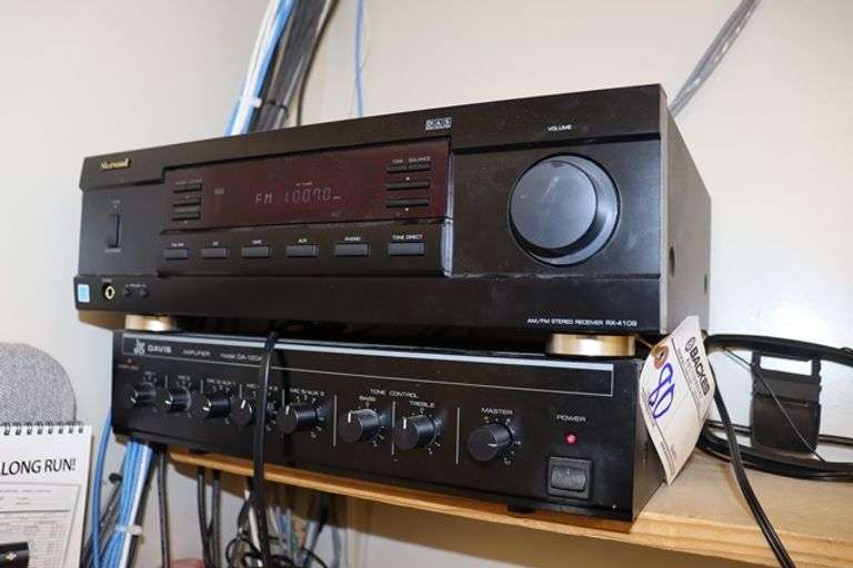 Sherwood AM/FM stereo with Davis amplifier - Backes Commercial Auctioneers