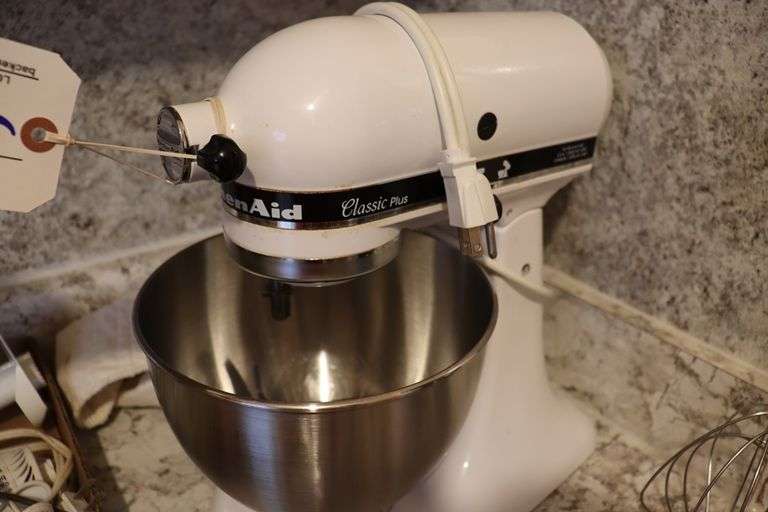 Kitchen Aid Classic Plus white counter top mixer with stainless bowl, 2 ...