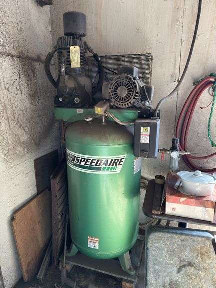 Speedaire Castiron Series 5Z639A vertical 80 gallon air compressor ...