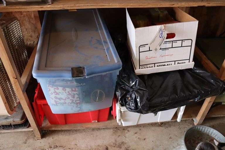 All to go - Christmas décor in bin - Backes Commercial Auctioneers