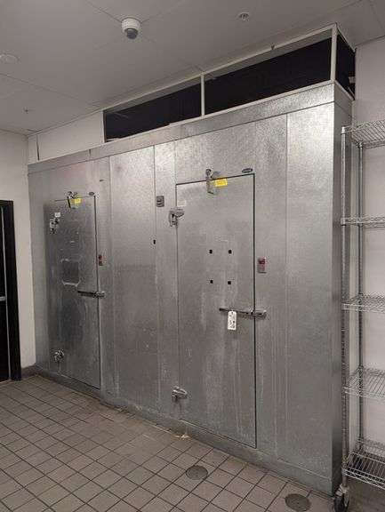 Norlake 8' x 12' x 103" tall late model combination self contained walk ...