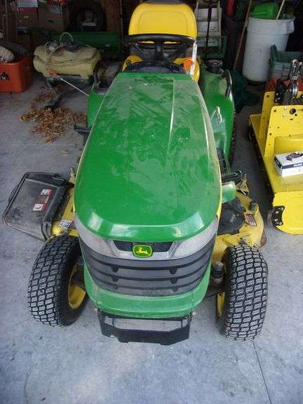 John Deere X500 lawn tractor with 48" mower deck, 215 hours - Backes ...