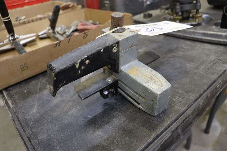 Virutese hand slitter for siding brake - Backes Commercial Auctioneers