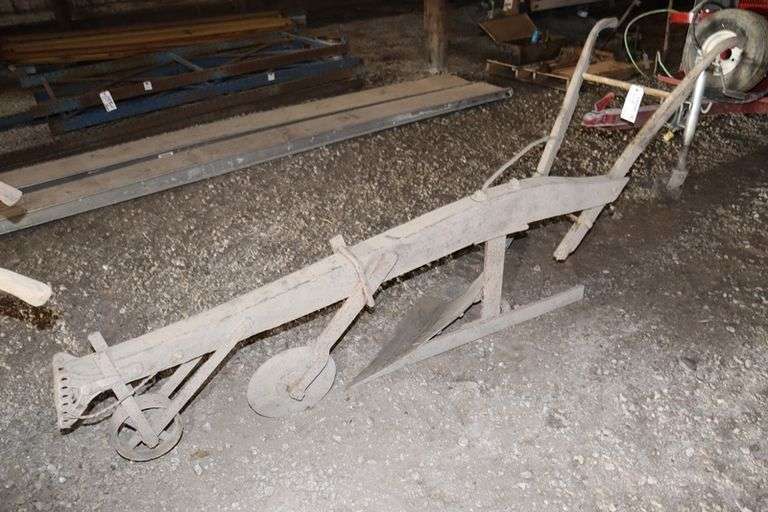 Horse drawn walk behind plow - broken handle - Backes Commercial ...