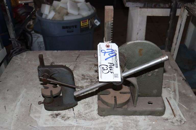 Times 2 - Bench mount presses - Backes Commercial Auctioneers