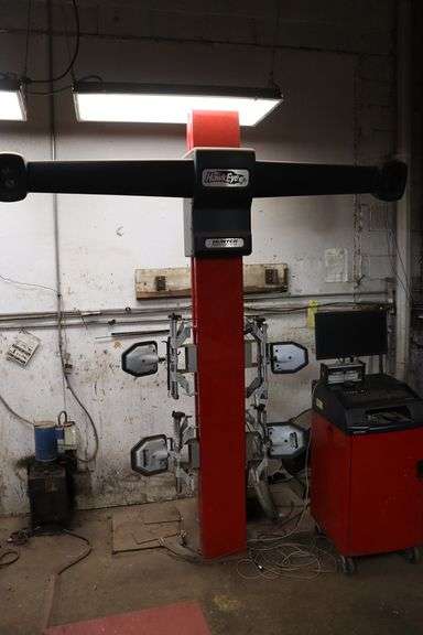 Hunter Hawkeye wheel alignment machine with control stand - Backes ...