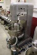Hobart M-802 floor model 80 quart mixer with stainless bowl, whisk ...