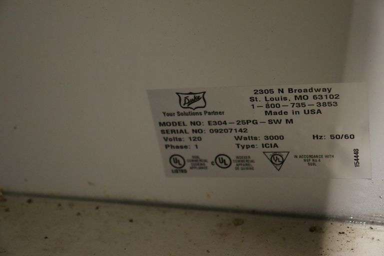 Duke 60" E304-25PG-SW M electric 4 well steam table with glass sneeze ...