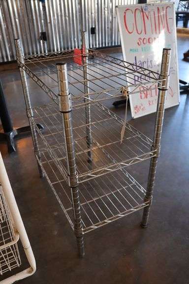 14" x 24" Chrome coated wire rack - Backes Commercial Auctioneers