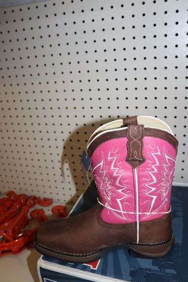 Durango Rebel size 5M boot - Backes Commercial Auctioneers