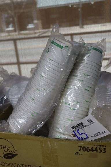 1/2 case of Sysco 8 oz. paper soup cups with lids - Backes Commercial ...