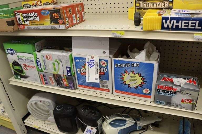 Shelf to go - Wonder rags, trash bags, rodent repellent - Backes ...