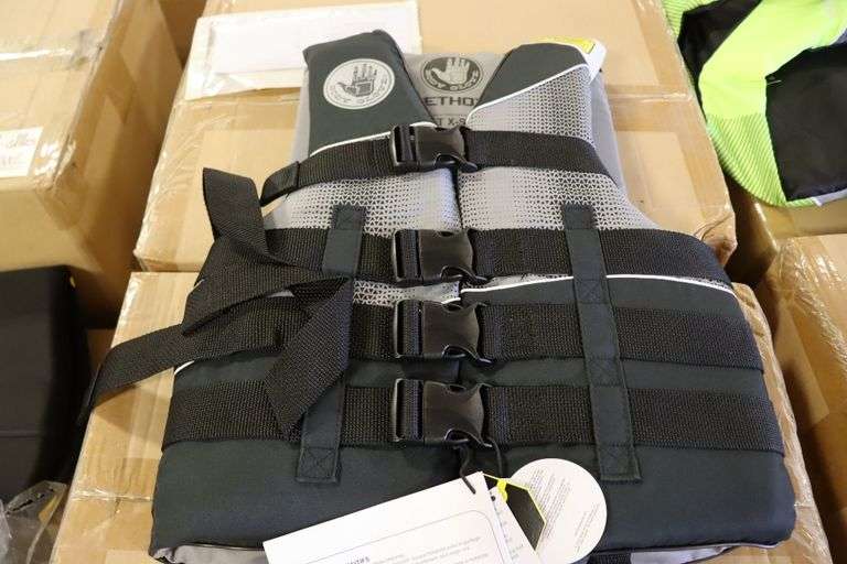 Times 4 - Cases of Body Glove black L/XL life vests - 6 vests per case ...