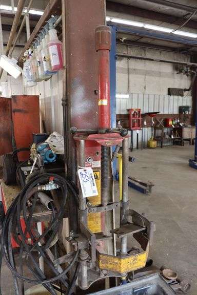 Branick MST-580Anstrut spring compressor - Backes Commercial Auctioneers