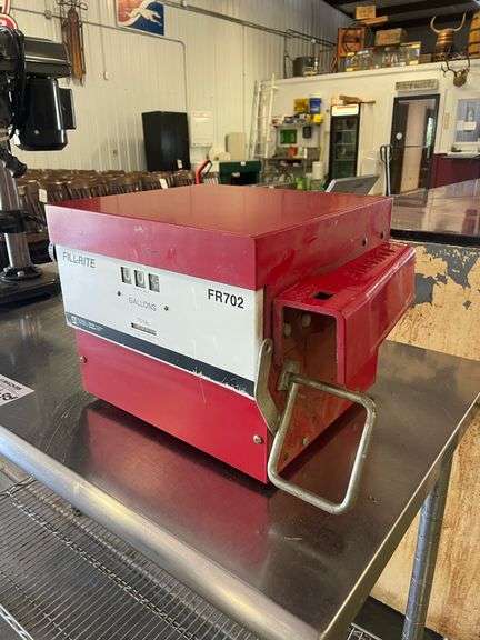 Fill-Rite FR702 gas dispenser & meter - Backes Commercial Auctioneers