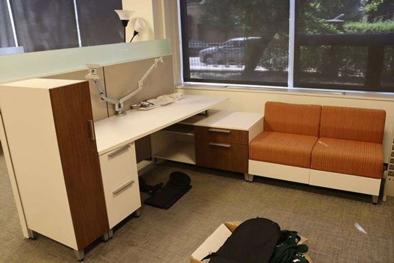 Times 2 - 48" x 92" Wood grained & white laminate "L" shaped office ...