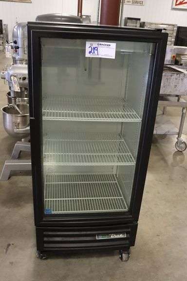 True GDM-10-HC-LD portable 1 glass door cooler - nice - Backes ...