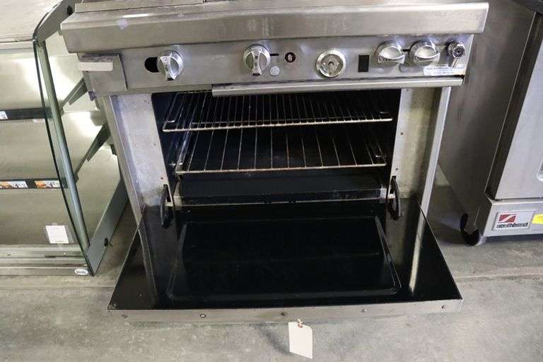 Southbend 36" gas portable range with 12" left side flat grill, 24 ...