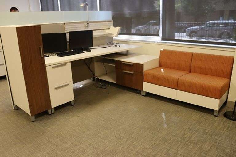 Times 2 - 48" x 92" Wood grained & white laminate "L" shaped office ...