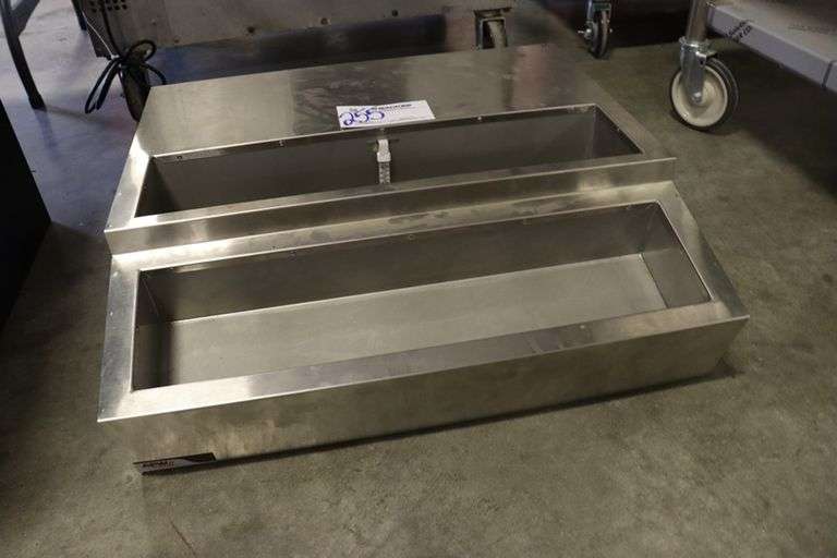 APW Wyott RTR-8 counter top refrigerated condiment rail - no pans ...