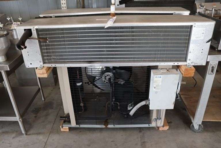 Bohn RHT050XSCFM compressor with (2) 3 fan evaps - compressor is 200/ ...